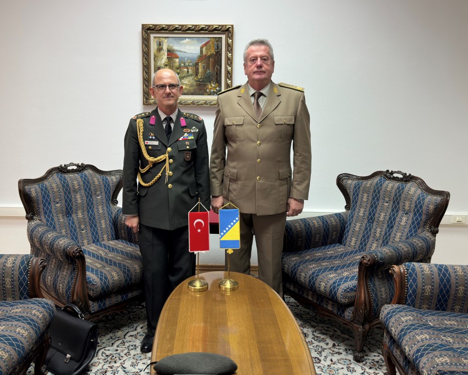 Sastanak načelnika Zajedničkog štaba OS BiH sa vojnim atašeom Republike ...